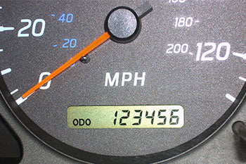 How to Choose Between Standard Mileage and Actual Expenses for Tax Ded ...